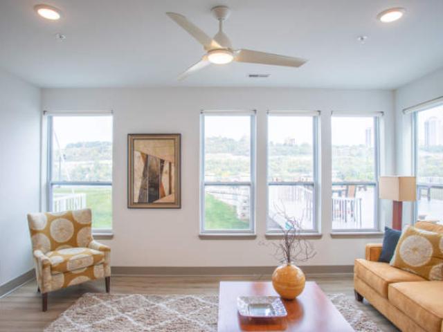 2 BR, 2 BA Apartment 284 Manhattan Blvd, Dayton, KY 41074