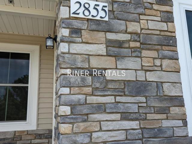 2 BR, 2 BA Apartment 2855 Locust Grove Ct. Apt, Rockingham, VA 22801