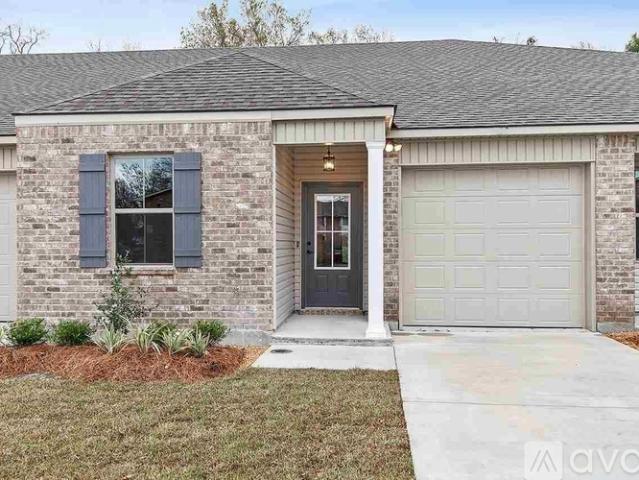 2 BR, 2 BA Apartment 2864 South Roth Avenue, Unit 2864, Gonzales, LA 70737
