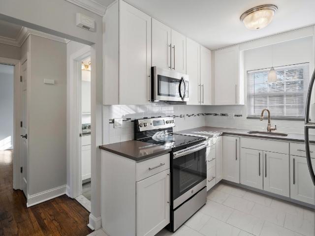 2 BR, 2 BA Apartment 286 294 Main Street Unit 296 114, Madison, NJ 07940