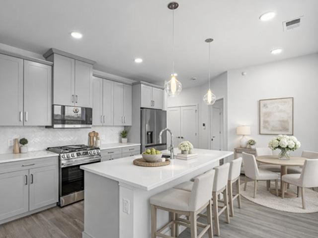 2 BR, 2 BA Apartment 286 294 Main Street Unit 296 213, Madison, NJ 07940