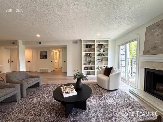 2 BR, 2 BA Apartment 2900 W 53rd St Fairway, KS 66205