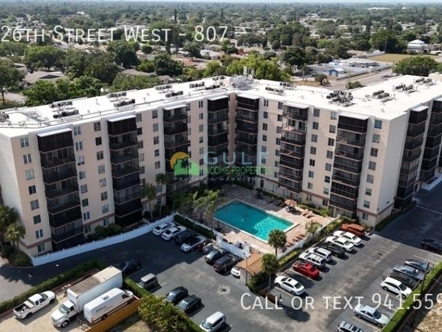 2 BR, 2 BA Apartment 2901 26th Street West 807, Bradenton, FL 34205