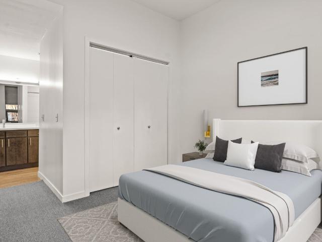 2 BR, 2 BA Apartment 2901 Gillham Road Unit 2 beds, 2 baths, $1655, Kansas City, MO 64108