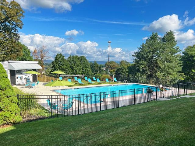 2 BR, 2 BA Apartment 2902 Chesterbrook Court Unit 602, Camp Hill, PA 17011