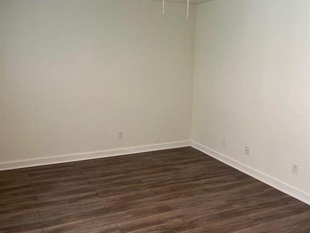 2 BR, 2 BA Apartment 2902 Douglas Avenue, Dallas, TX 75219