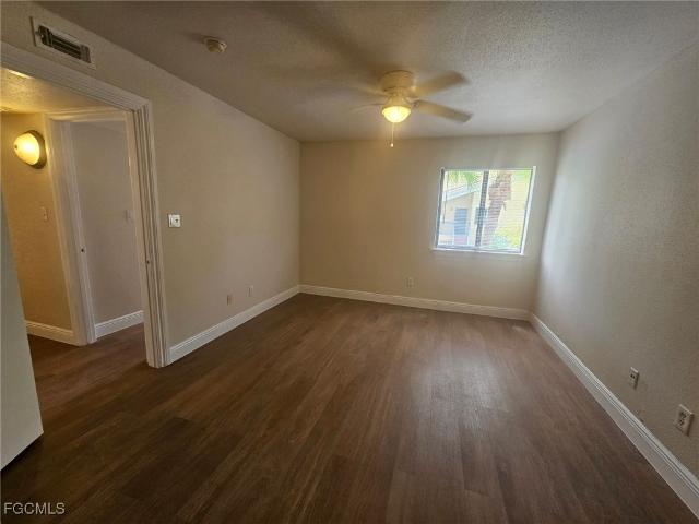 2 BR, 2 BA Apartment 2905 Winkler Avenue, Fort Myers, FL 33916
