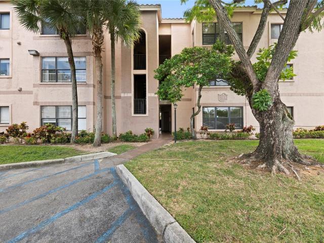 2 BR, 2 BA Apartment 2906 South University Drive, Davie, FL 33328