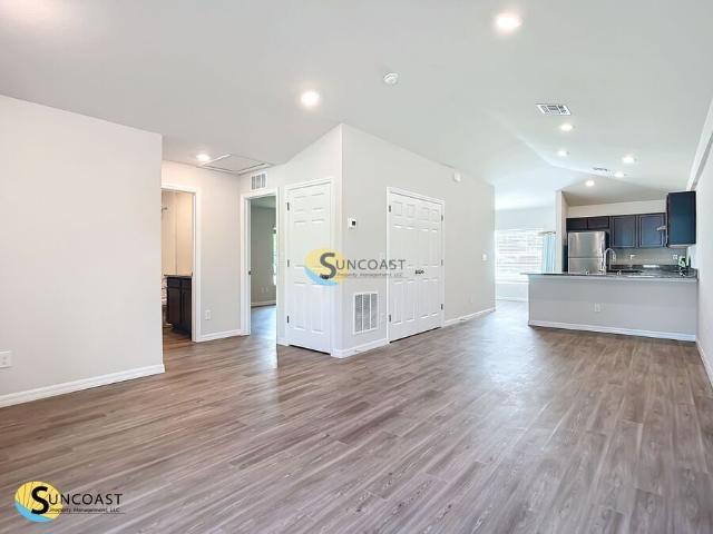 2 BR, 2 BA Apartment 290 Longley Dr, Port Charlotte, FL 33954
