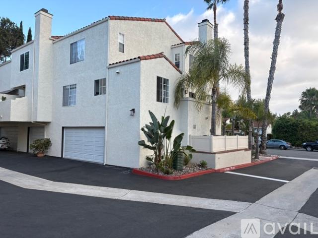 2 BR, 2 BA Apartment 2914 Luciernaga Street, Carlsbad, CA 92009
