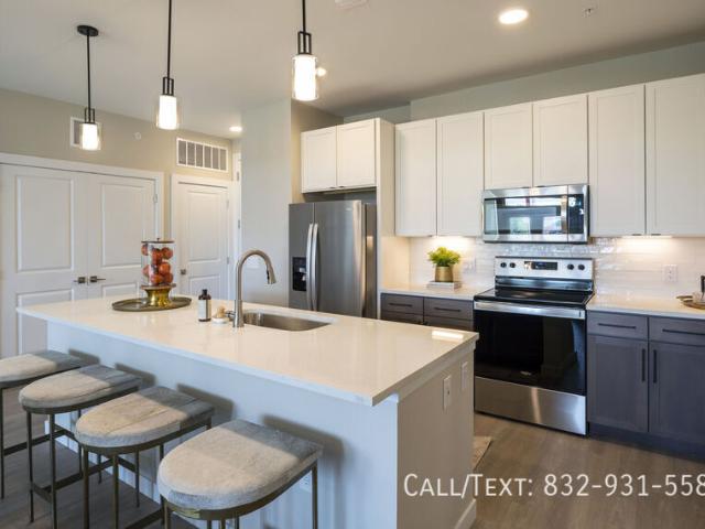 2 BR, 2 BA Apartment 20002 Edworthy Rd, Cypress, TX 77433