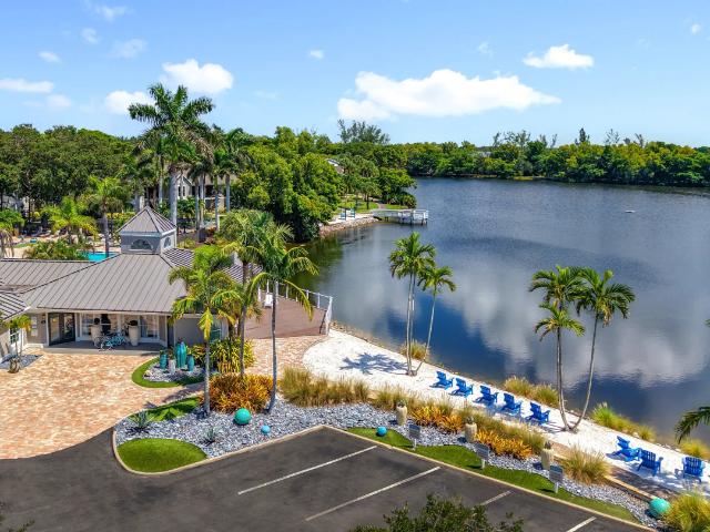 2 BR, 2 BA Apartment 2000 River Reach Drive Unit 2080 53, Naples, FL 34104