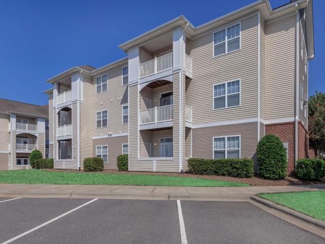 2 BR, 2 BA Apartment 2002 Laysan Teal Lane Unit 10220106, Charlotte, NC 28262