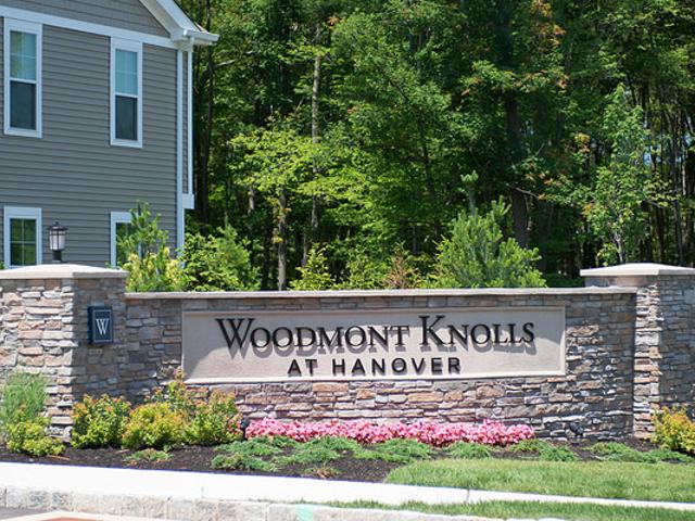 2 BR, 2 BA Apartment 200 Woodmont Drive Unit 827, Cedar Knolls, NJ 07927