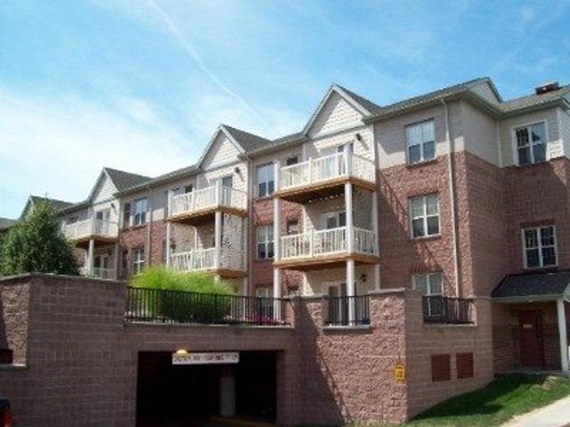 2 BR, 2 BA Apartment 200 East Avenue, Rochester, NY 14604