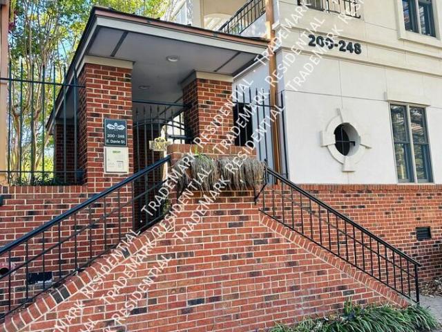 2 BR, 2 BA Apartment 200 East Davie Street, Raleigh, NC 27601