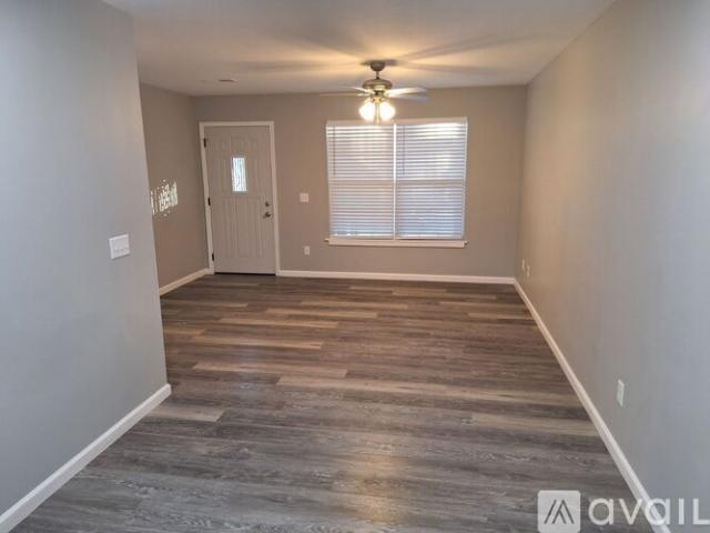 2 BR, 2 BA Apartment 200 North 2nd Street, Unit D, Savannah, MO 64485