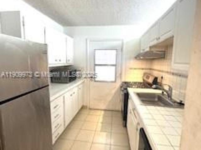 2 BR, 2 BA Apartment 20120 Northeast 2nd Avenue, Miami Gardens, FL 33179