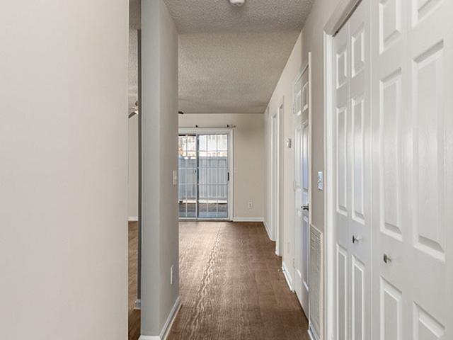 2 BR, 2 BA Apartment 2019b Pepperstone Place Unit B, Greensboro, NC 27406