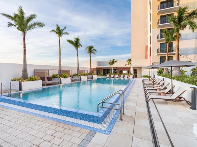 2 BR, 2 BA Apartment 201 17th Street South Unit 1825, Saint Petersburg, FL 33712