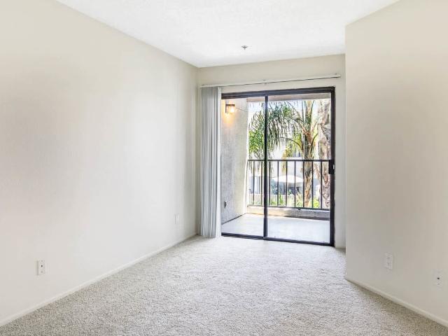 2 BR, 2 BA Apartment 201 West Fairview Avenue Unit C1059, Glendale, CA 91202
