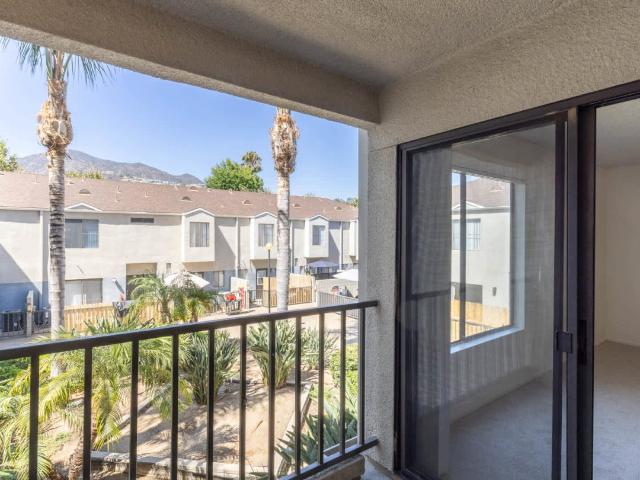 2 BR, 2 BA Apartment 201 West Fairview Avenue Unit W0110, Glendale, CA 91202