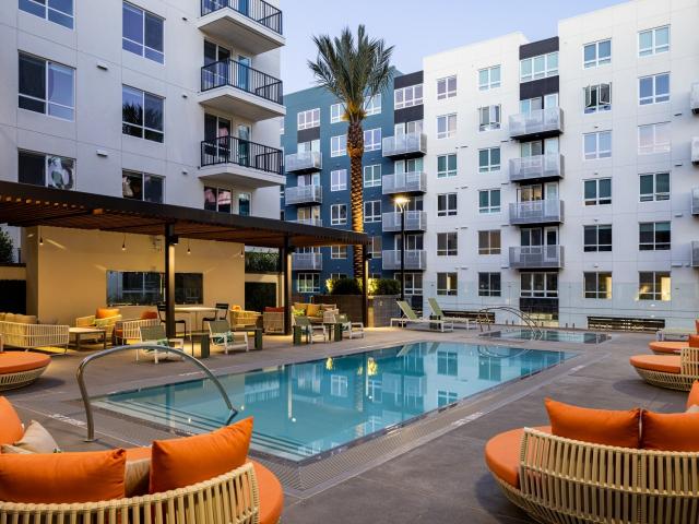 2 BR, 2 BA Apartment 201 Del Sol Dr Unit 617, San Diego, CA 92108
