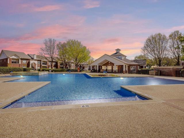 2 BR, 2 BA Apartment 201 South Joe Wilson Road Unit 423, Cedar Hill, TX 75104