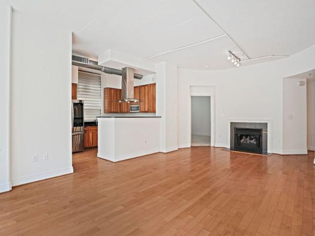 2 BR, 2 BA Apartment 2020 12th St NW, Washington, DC 20009
