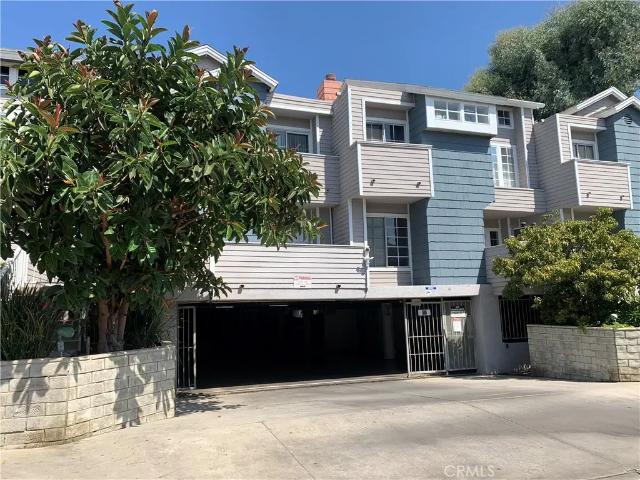 2 BR, 2 BA Apartment 20235 Keswick St, Winnetka, CA 91306