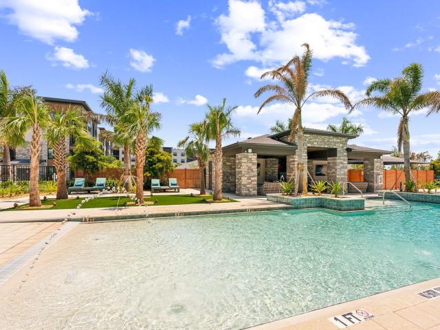 2 BR, 2 BA Apartment 2031 Synergy Lane Unit 1112, Sarasota, FL 34240