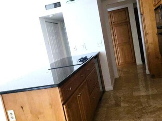 2 BR, 2 BA Apartment 207 West Clarendon Avenue, Unit 20C, Phoenix, AZ 85012
