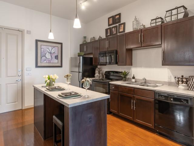 2 BR, 2 BA Apartment 207 East Pleasant Run Road Unit 3322, Desoto, TX 75115