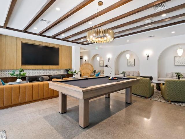 2 BR, 2 BA Apartment 2040 N Scottsdale Road Unit 4002, Scottsdale, AZ 85257