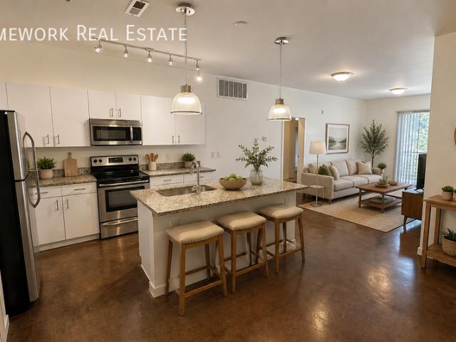 2 BR, 2 BA Apartment 2063 Curtis St, Denver, CO 80205