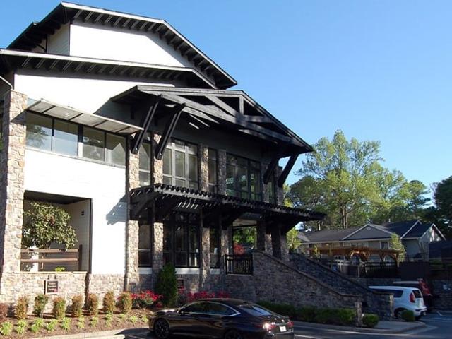 2 BR, 2 BA Apartment 2075 Powers Ferry Road Unit 2011D, Atlanta, GA 30339