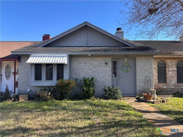 2 BR, 2 BA Apartment 208 Versailles Street, Victoria, TX 77904