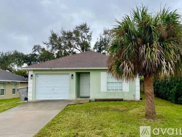 2 BR, 2 BA Apartment 213 13 Th Street Southwest, Vero Beach, FL 32962
