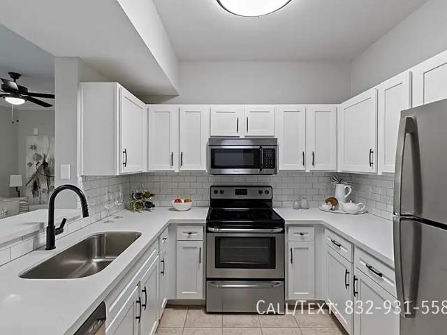 2 BR, 2 BA Apartment 21000 Dairy Ashford Rd, Sugar Land, TX 77478
