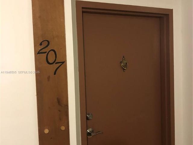 2 BR, 2 BA Apartment 210 Lakeview Drive, Weston, FL 33326