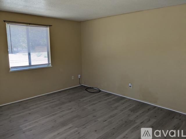 2 BR, 2 BA Apartment 2111 California St, Unit A, Carson City, NV 89701