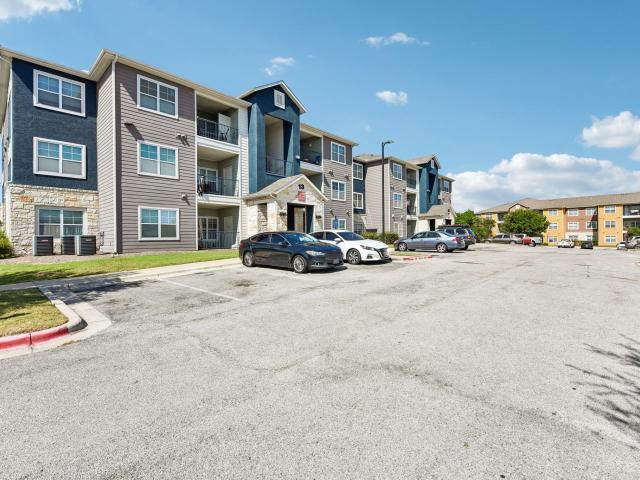 2 BR, 2 BA Apartment 2112 E William Cannon Dr Unit 21710, Austin, TX 78744