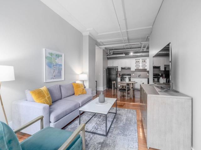 2 BR, 2 BA Apartment 211 Union Street Unit 303, Nashville, TN 37201