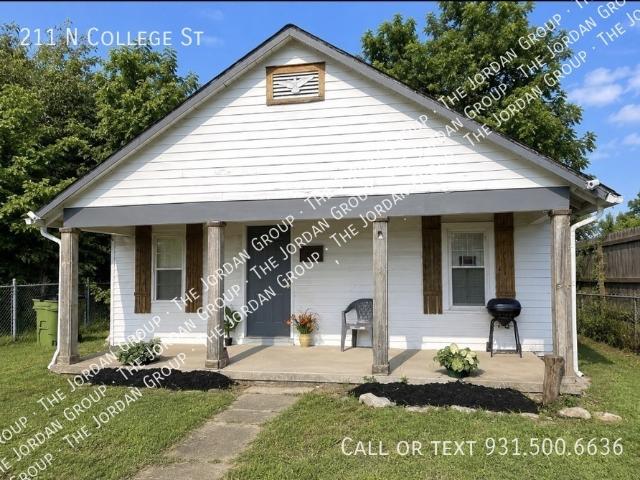 2 BR, 2 BA Apartment 211 N College St, Lebanon, TN 37087