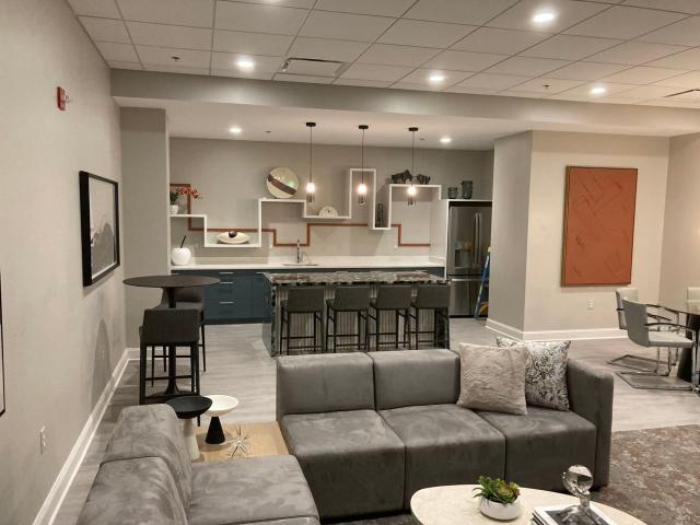 2 BR, 2 BA Apartment 2140 L St NW Unit 0604, Washington, DC 20037