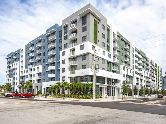 2 BR, 2 BA Apartment 2145 NE 164th St Unit 0522, Miami, FL 33162