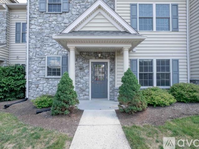 2 BR, 2 BA Apartment 214 Hampden Dr, Unit 214 Hampden Dr, Mountville, PA 17554