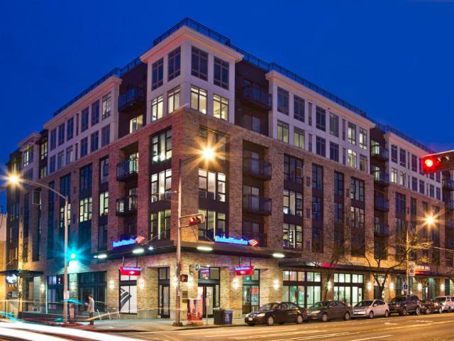 2 BR, 2 BA Apartment 215 10th Avenue East Unit 238, Seattle, WA 98102