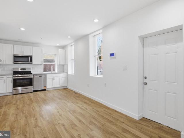 2 BR, 2 BA Apartment 2162 E York St, Philadelphia, PA 19125