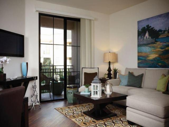 2 BR, 2 BA Apartment 21800 Avalon Boulevard Unit 246, Carson, CA 90745
